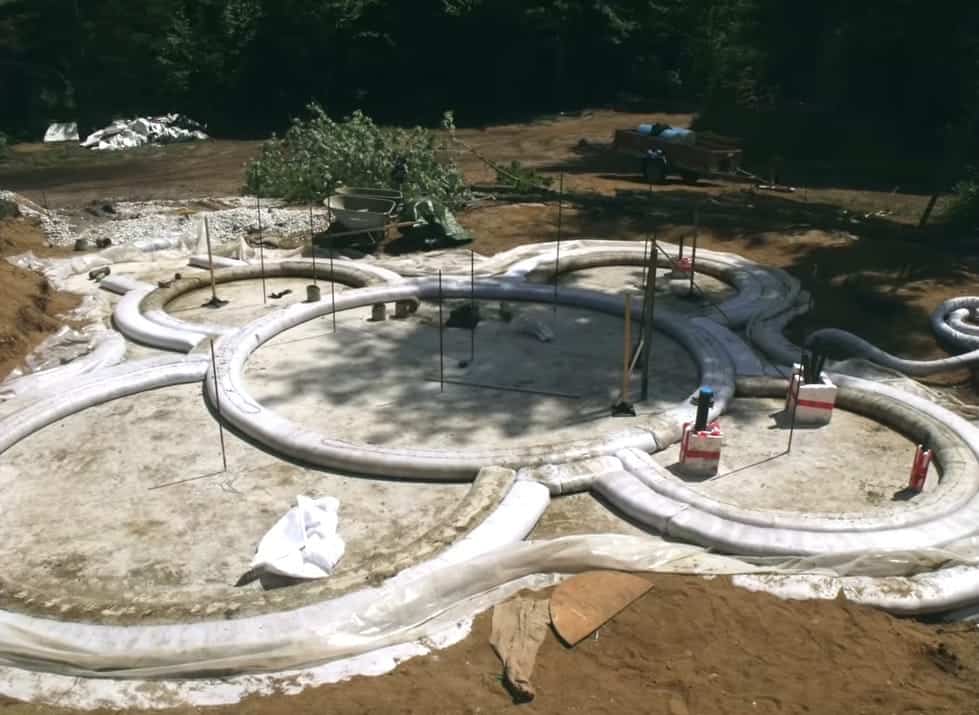 Incredible Dome Home Built with Earth Bags - Sustainable SuperAdobe ...