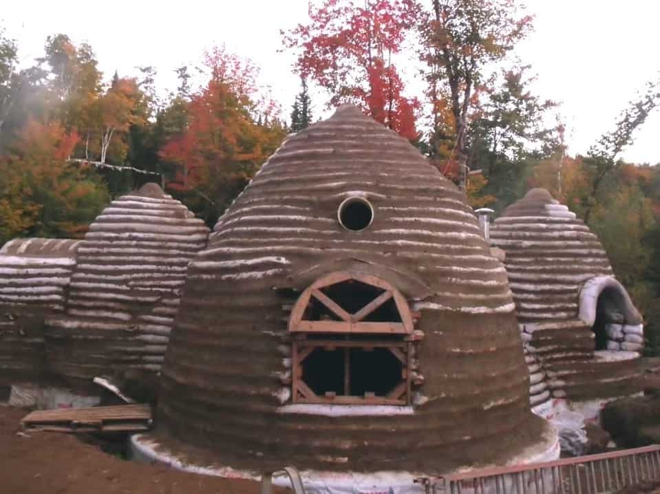 Incredible Dome Home Built with Earth Bags - Sustainable SuperAdobe ...